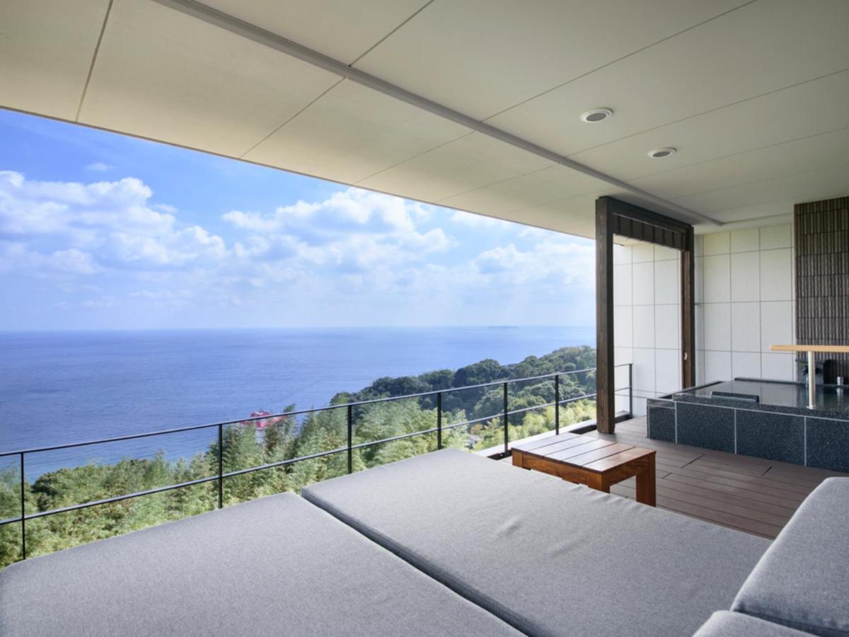 Atami Sekaie in Atami Onsen, Chubu