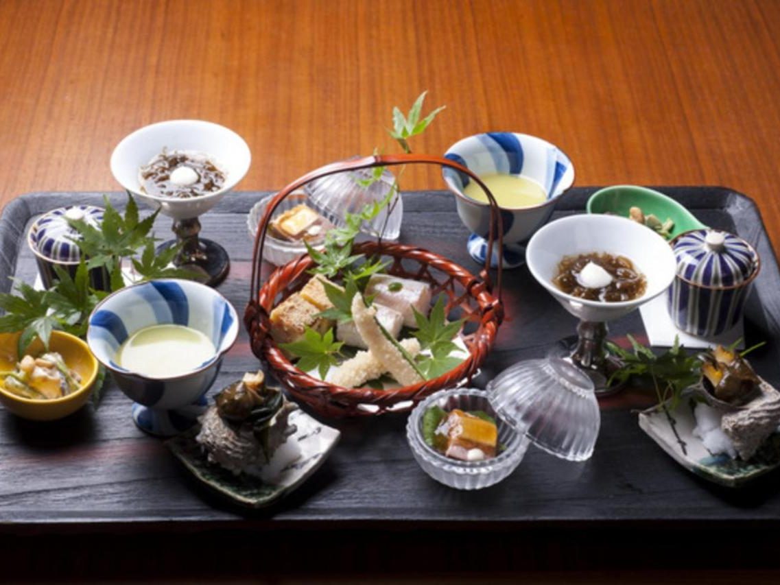 Atami Sekaie in Atami Onsen, Chubu