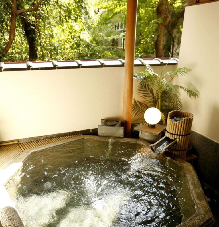 Masutomi Ryokan in Hakone Onsen, Kanto