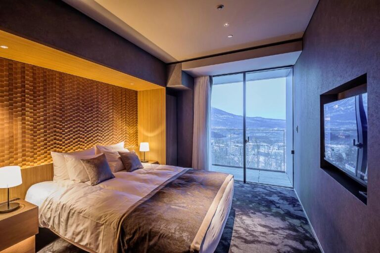 Muwa Niseko in Niseko Onsen, Hokkaido