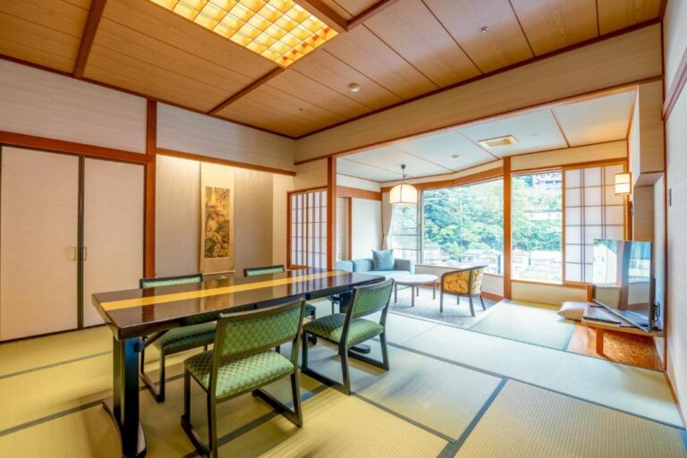 Hotel Kajikaso in Hakone Onsen, Kanto
